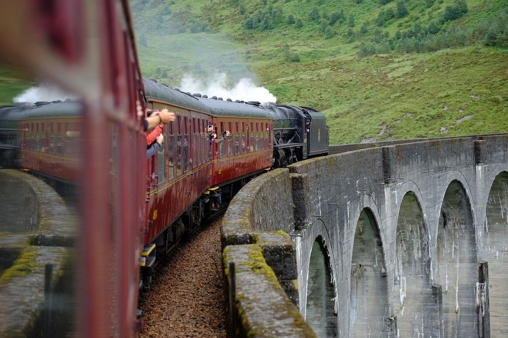 The Harry Potter Train in Scotland - Where to See & Ride it